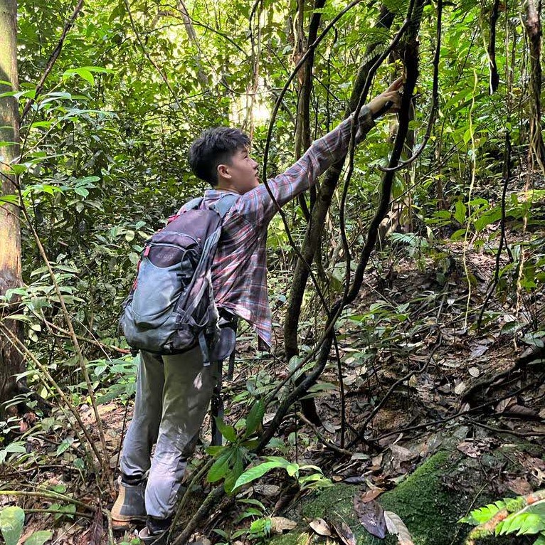 Alumni Spotlight : Bridging Nature with the Community